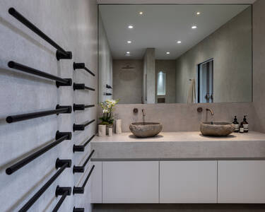 The Manor House - Bedrooms & Bathrooms | Janey Butler Studio