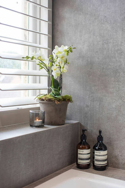 The Manor House - Bedrooms & Bathrooms | Janey Butler Studio